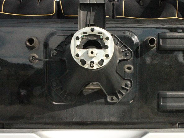 Changing a Tire on the 2007-2012 Jeep Wrangler (2007, 2008, 2009, 2010 ...