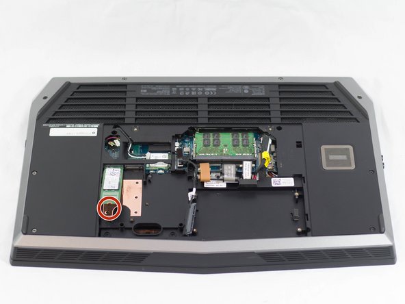 Alienware 17 R3 Battery Replacement - iFixit