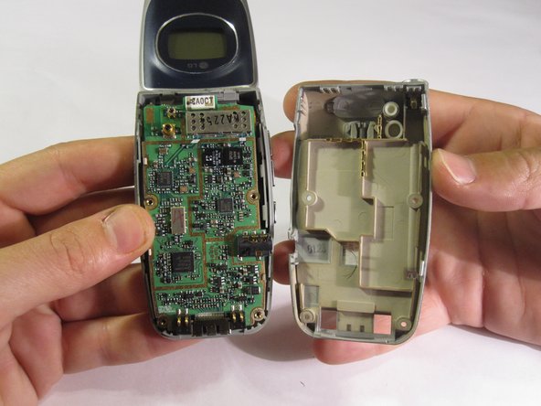 LG VX4400 Removing the Back Cover - iFixit Repair Guide