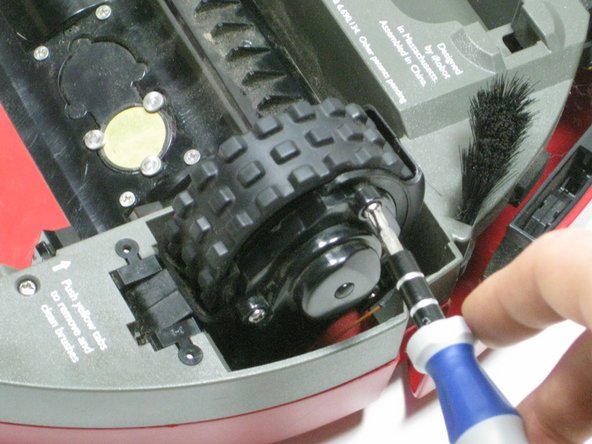 How to clean iRobot Roomba 4100 optical sensors to fix Circle Dance ...