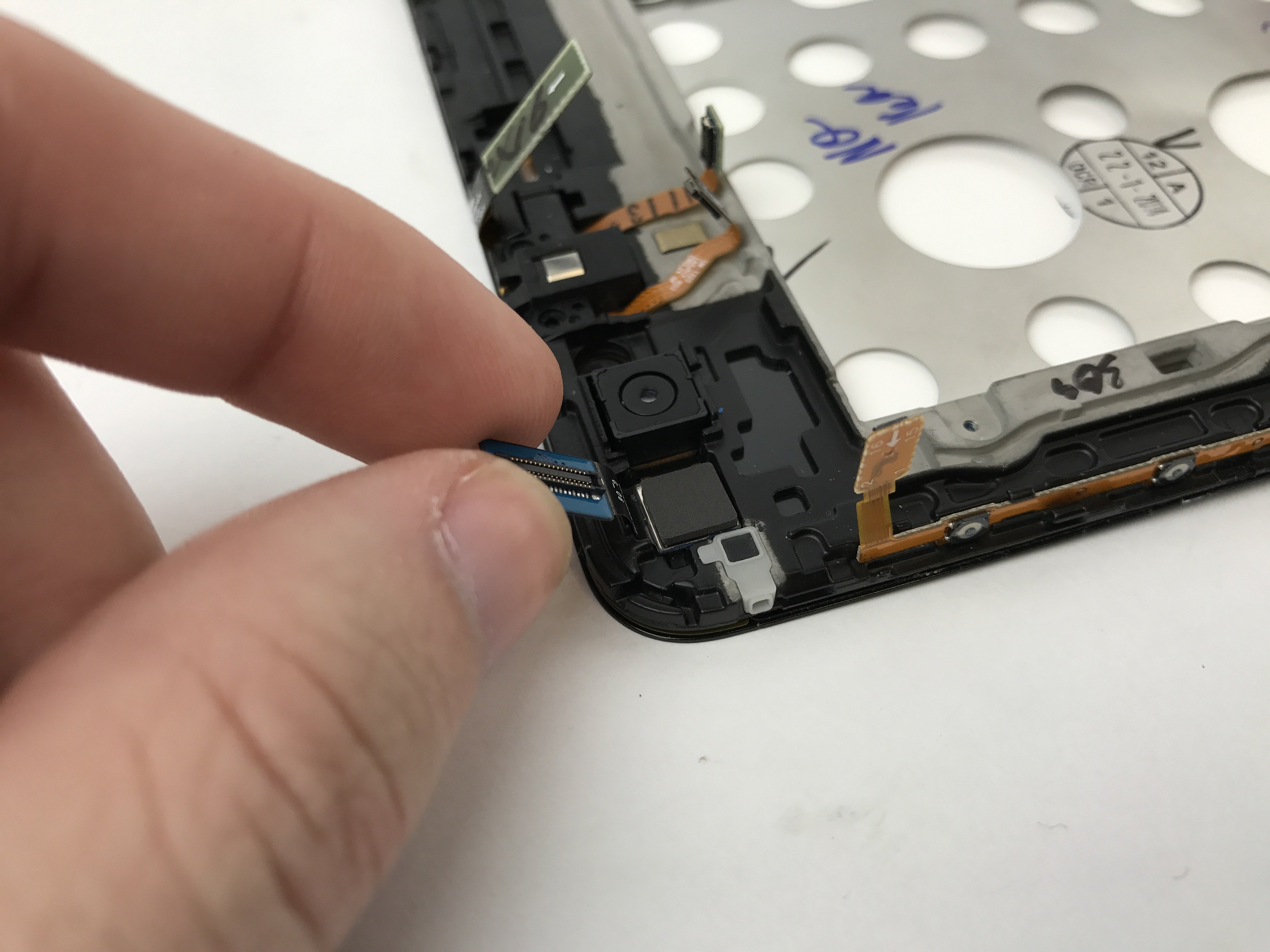 Samsung Galaxy Tab Pro 8.4 Back Camera Replacement - iFixit Repair Guide