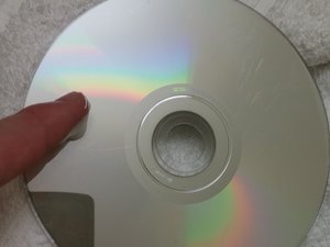 How to Remove scratches from a CD - iFixit