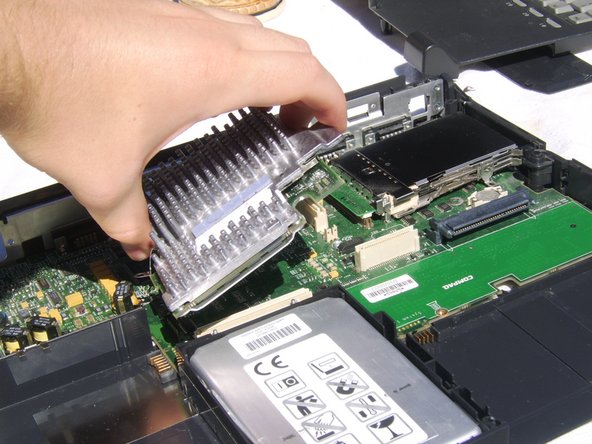 Disassembling the Compaq Armada 7800 - iFixit Repair Guide