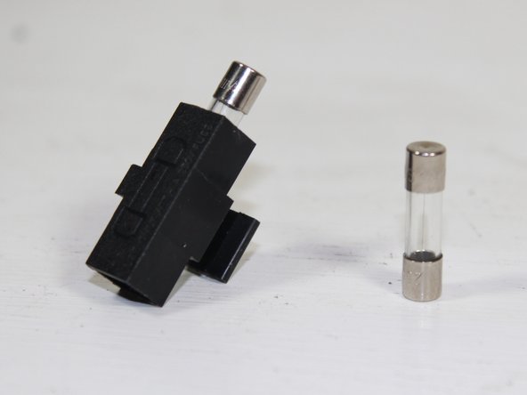 Fender Frontman 15r Fuse Replacement - iFixit Repair Guide