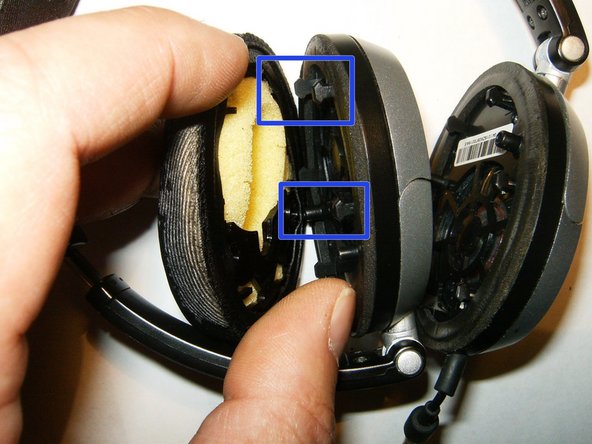 Bose On-Ear headphones Ear Cushion Replacement - iFixit Repair Guide