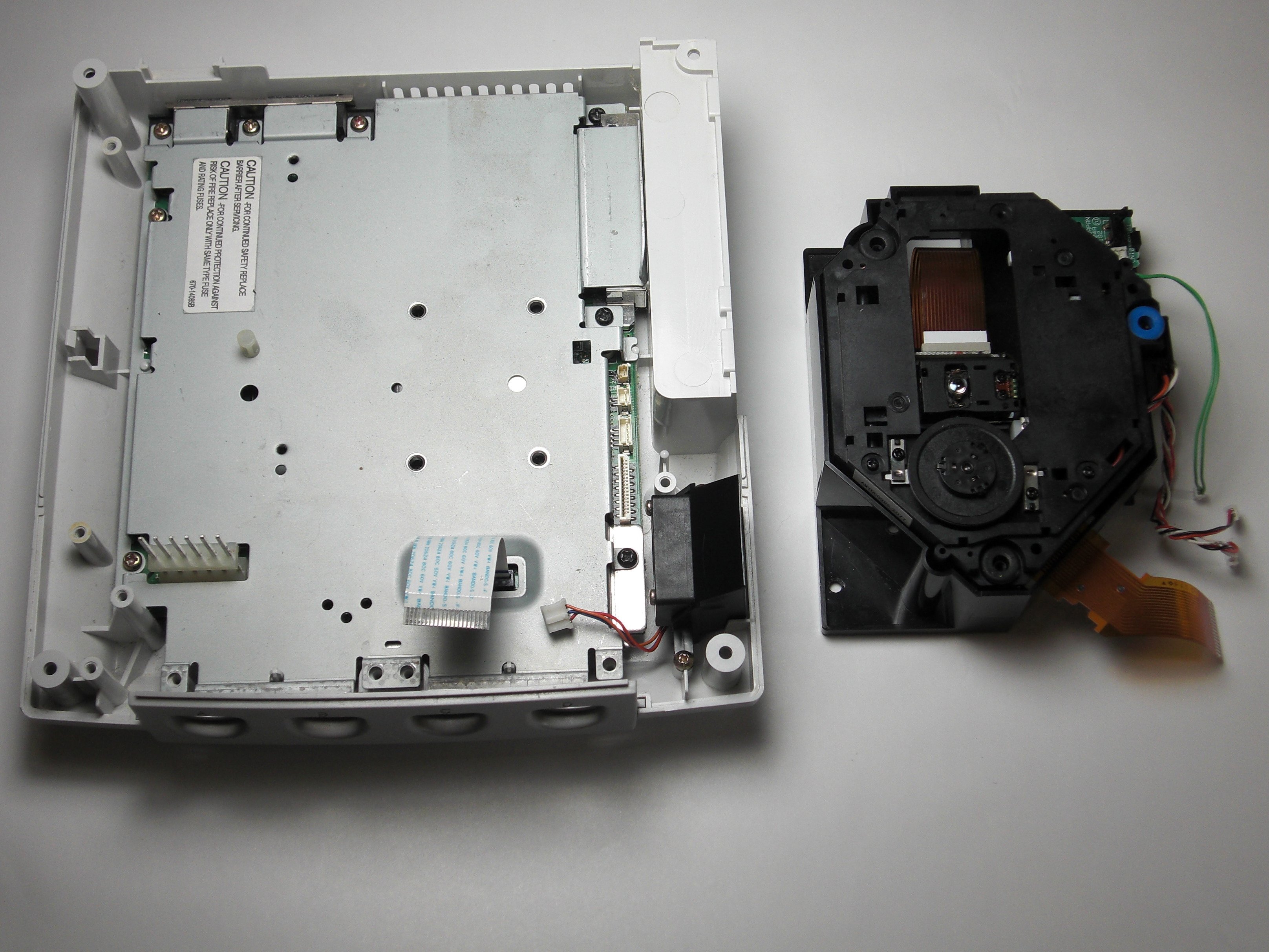 Sega Dreamcast GD-ROM Replacement - iFixit Repair Guide