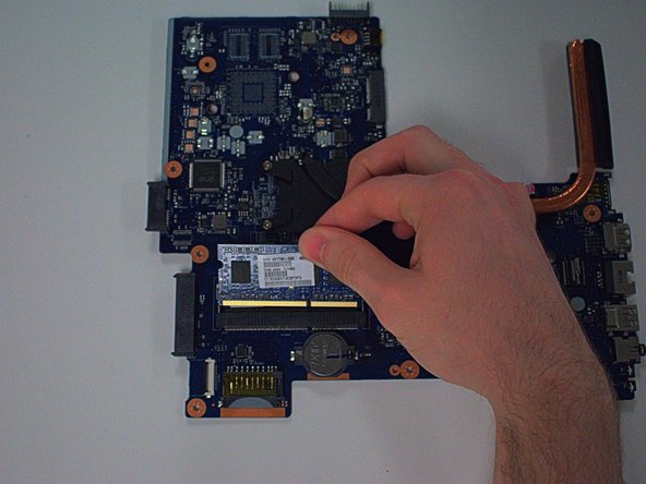 HP TouchSmart 15-r015dx RAM Replacement - iFixit