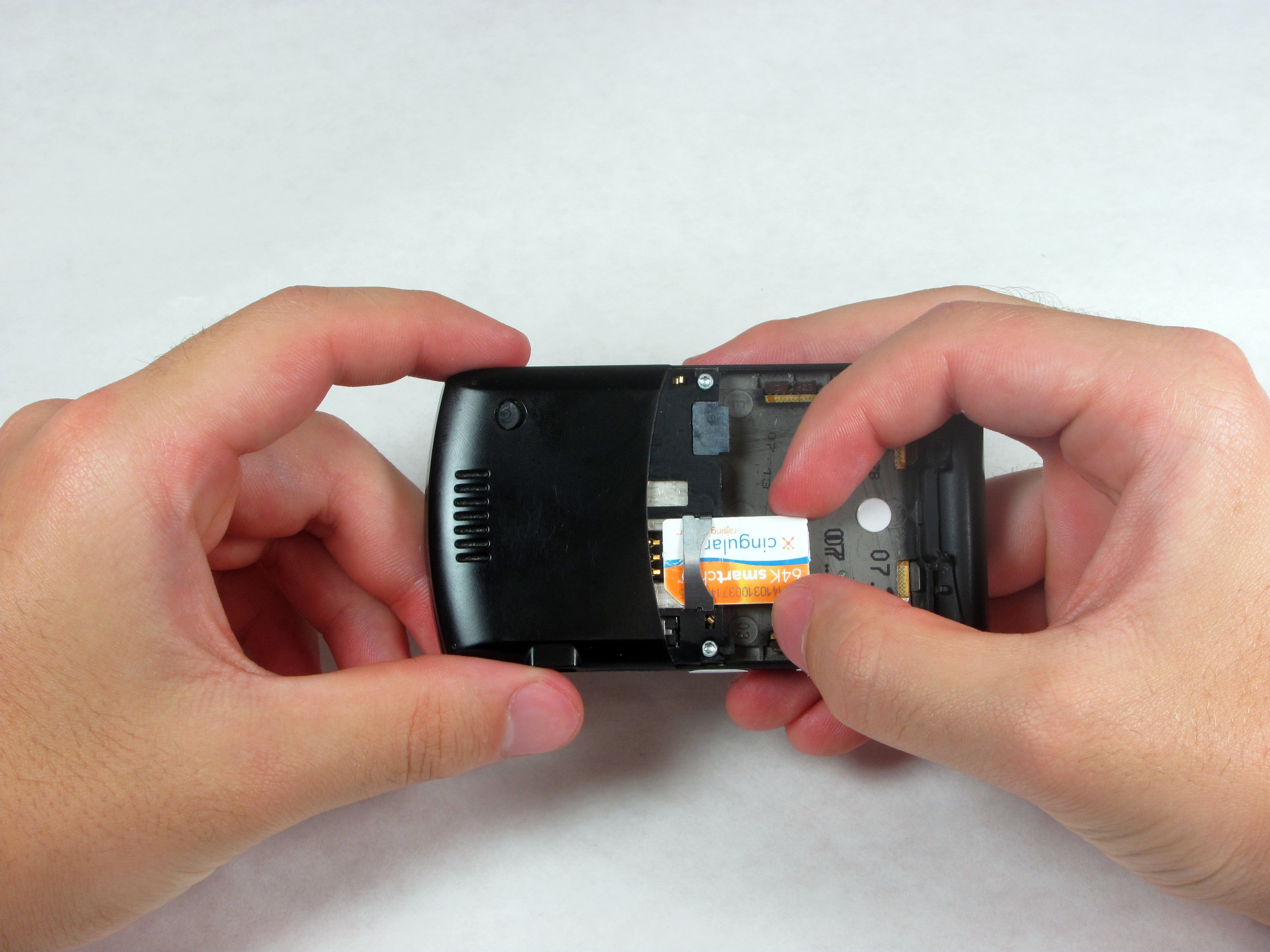 Motorola Razr V3 SIM Card Replacement IFixit Repair Guide