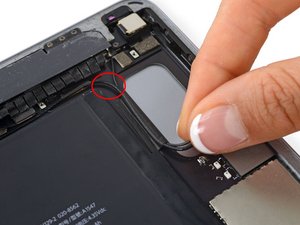 SOLVED: Faint dark spot on iPad screen from interior "cable burn ...