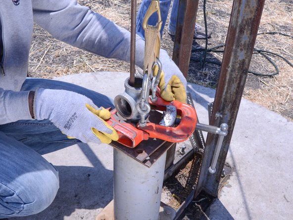 Bush Pump Riser Main (Using a Tripod) Replacement - iFixit