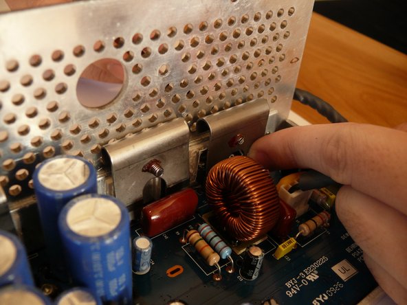 Behringer Eurolive B212D Audio Amplification PCB Replacement - iFixit