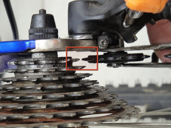 Adjusting the Rear Derailleur - iFixit Repair Guide