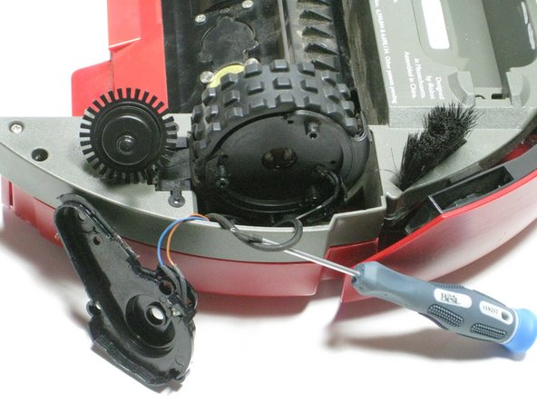 How to clean iRobot Roomba 4100 optical sensors to fix Circle Dance ...