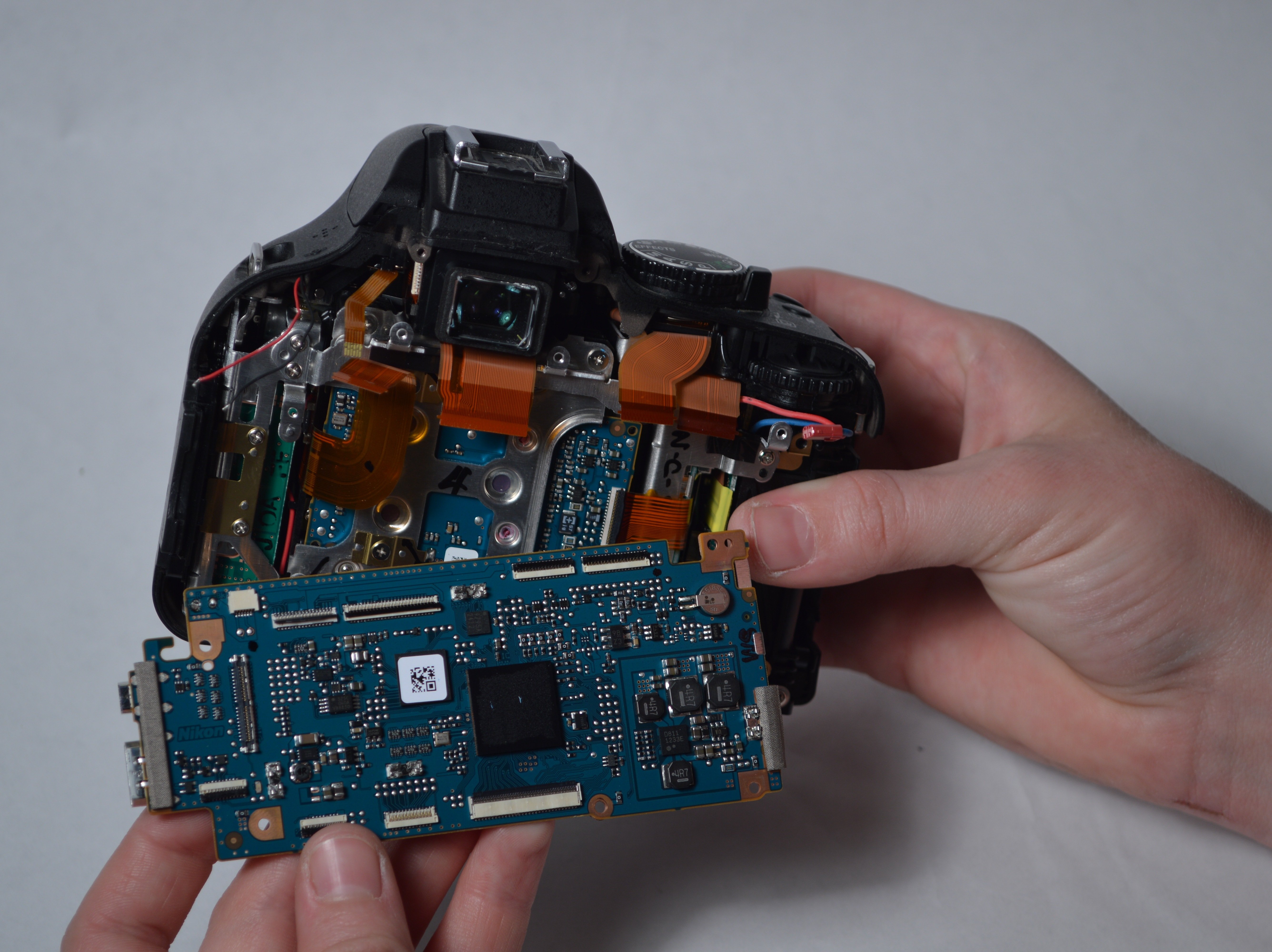 Nikon D5200 Motherboard Or Camera Back Replacement - iFixit Repair Guide