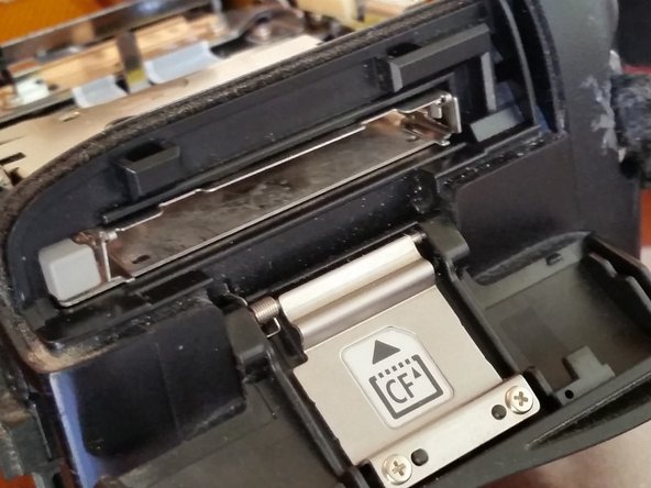 Canon EOS 7D Bent CF Pin Fix/Card Reader Replacement - iFixit