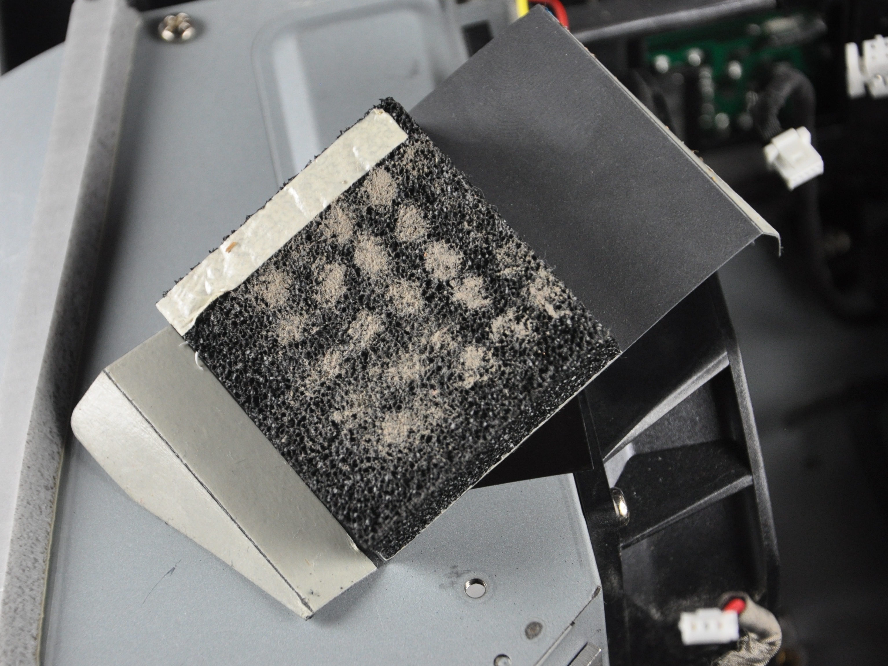 Optoma HD20 Air Filter Replacement - iFixit Repair Guide