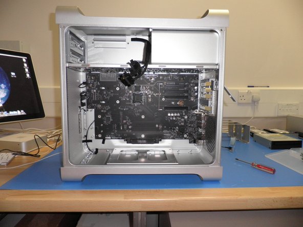 Mac Pro Early 2009 Teardown - iFixit