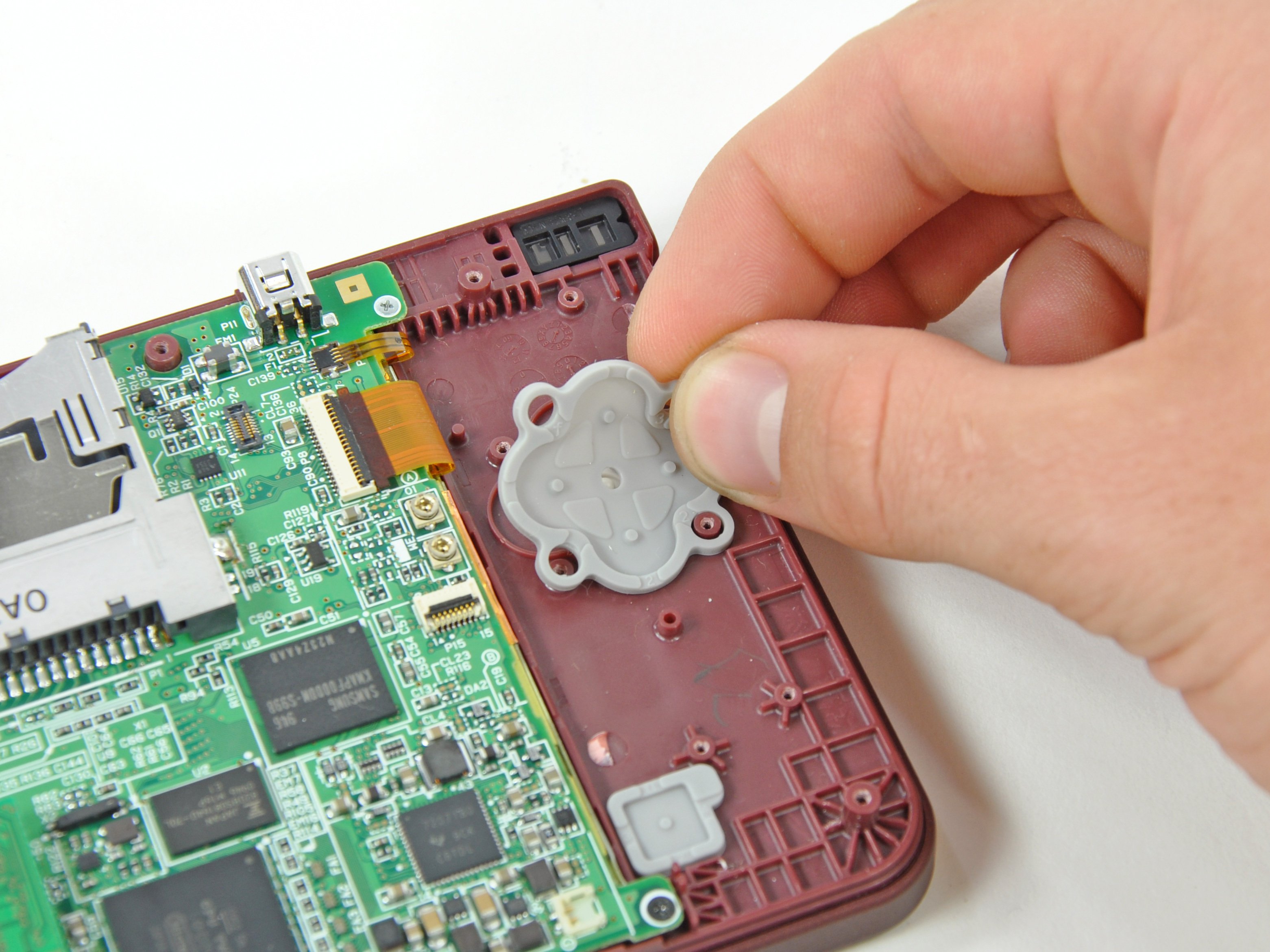Nintendo DSi XL D-pad Replacement - iFixit Repair Guide