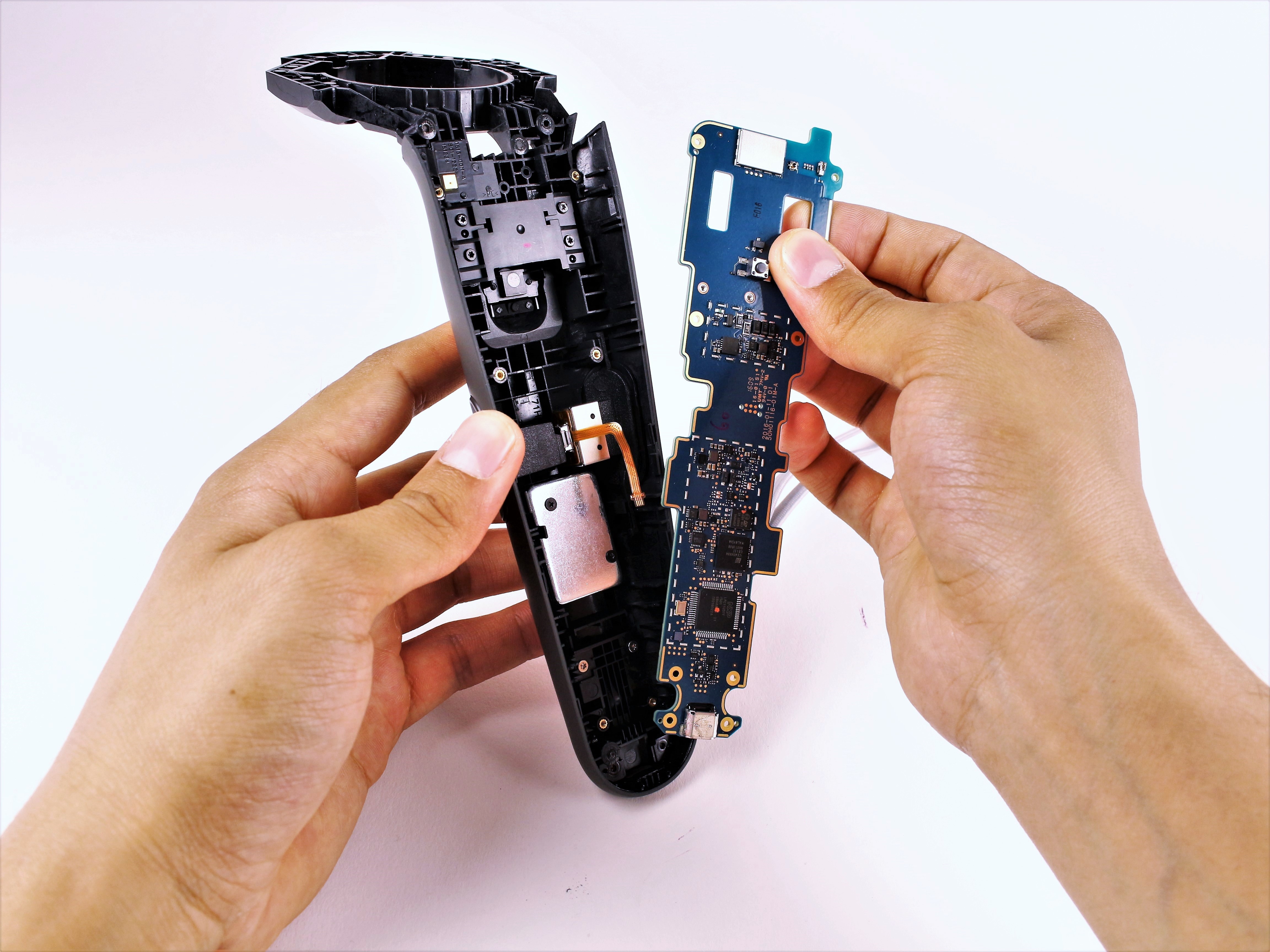 HTC Vive Controller Motherboard Replacement - iFixit Repair Guide