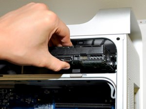 Power Mac G5 Hard Drive Replacement - iFixit