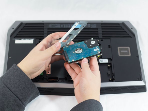 Alienware 17 R3 Battery Replacement - iFixit Repair Guide