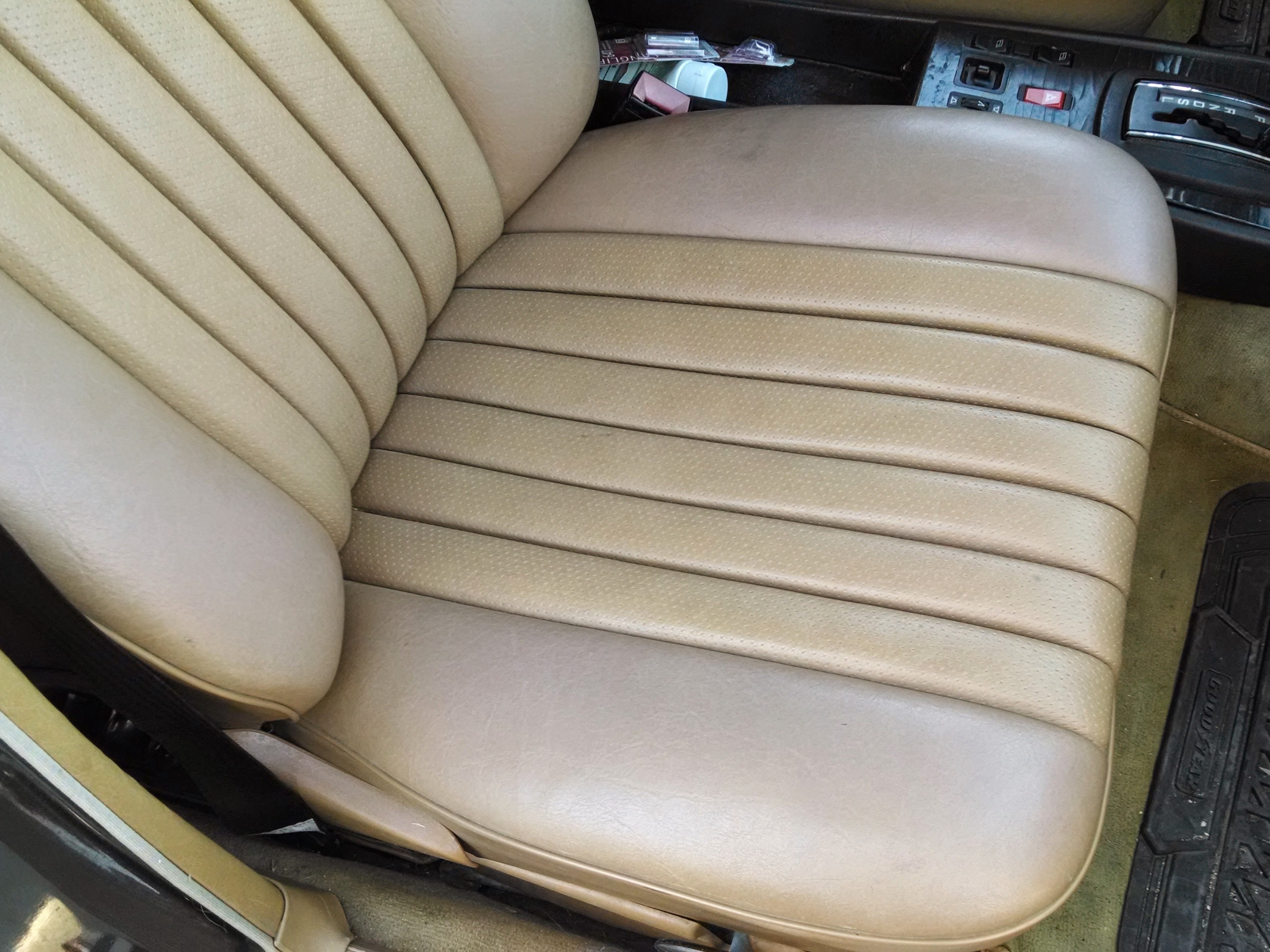Mercedes W123 Front Seat Replacement - iFixit Repair Guide
