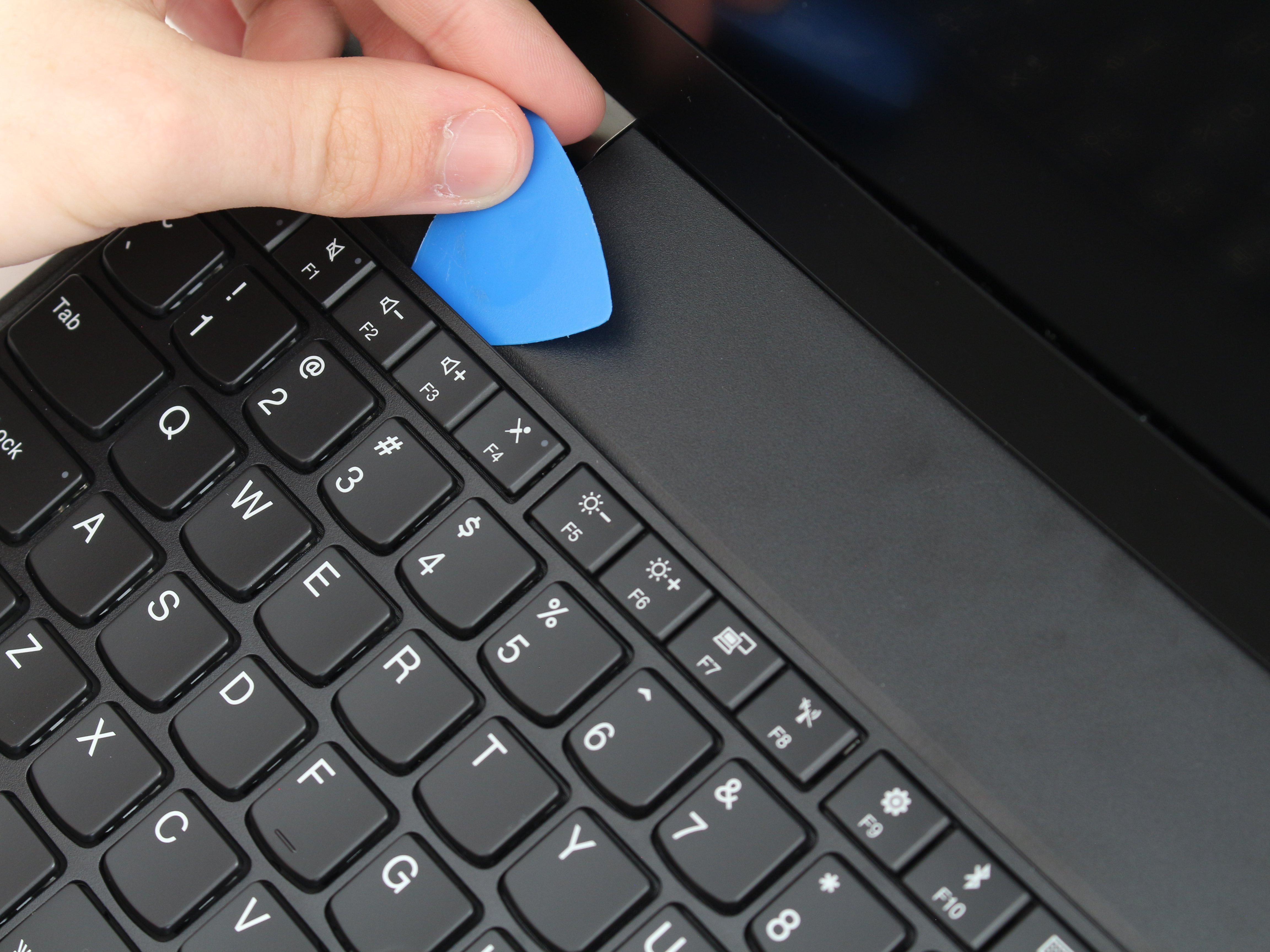 Lenovo ThinkPad T580 Motherboard Replacement - iFixit Repair Guide