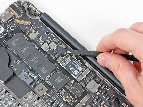 MacBook Air 13" Late 2010 Logic Board Replacement - iFixit