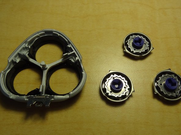 Philips Norelco Shaver Head Blade Replacement - iFixit Repair Guide