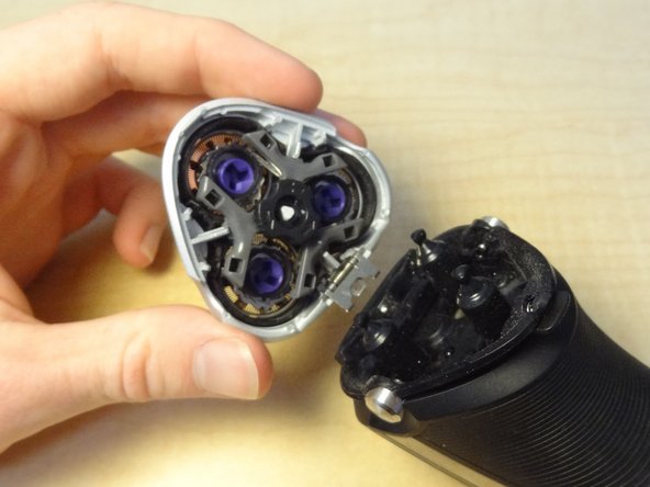 Philips Norelco Shaver Head Blade Replacement - iFixit Repair Guide