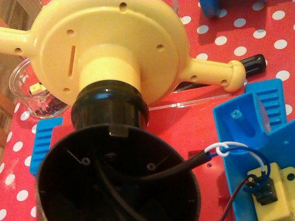 Disassembling the Thomas Ride On Train - iFixit Repair Guide