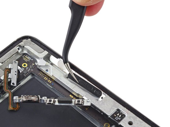iPad 2 GSM Volume and Power Button Cable Replacement - iFixit Repair Guide