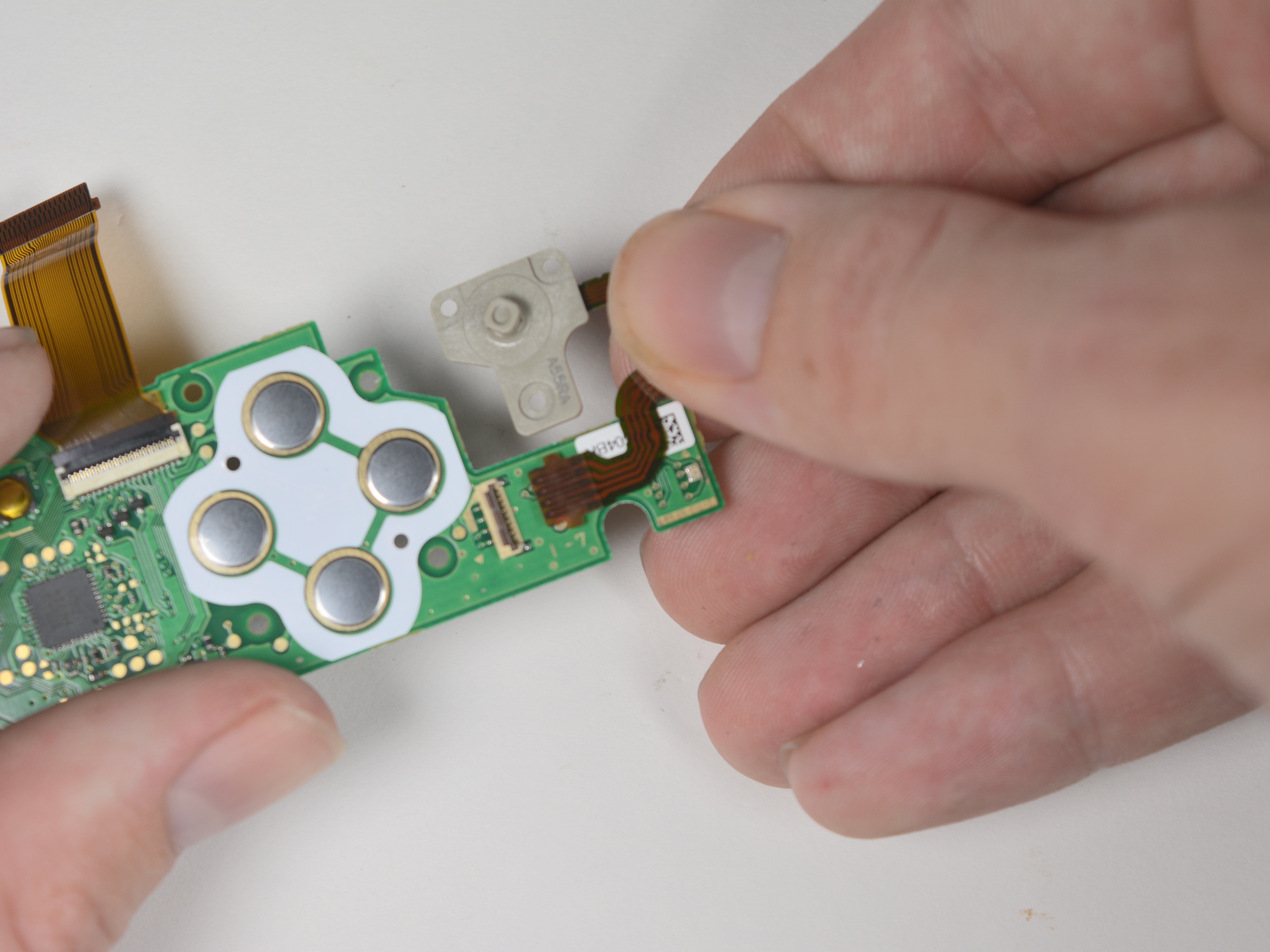 Nintendo 3DS 2015 C-Stick Replacement - iFixit