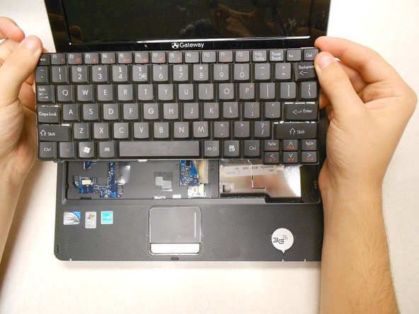 Gateway KAV60 LT2016U WiFi Card Replacement - iFixit