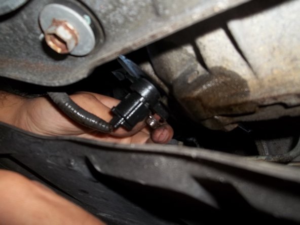 2003-2004 Infiniti G35 Sedan Crankshaft Position Sensor Replacement ...